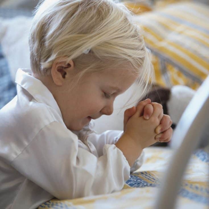 How to have a Family Devotion Time with Your 2-5-Year-Old - Trueway Kids
